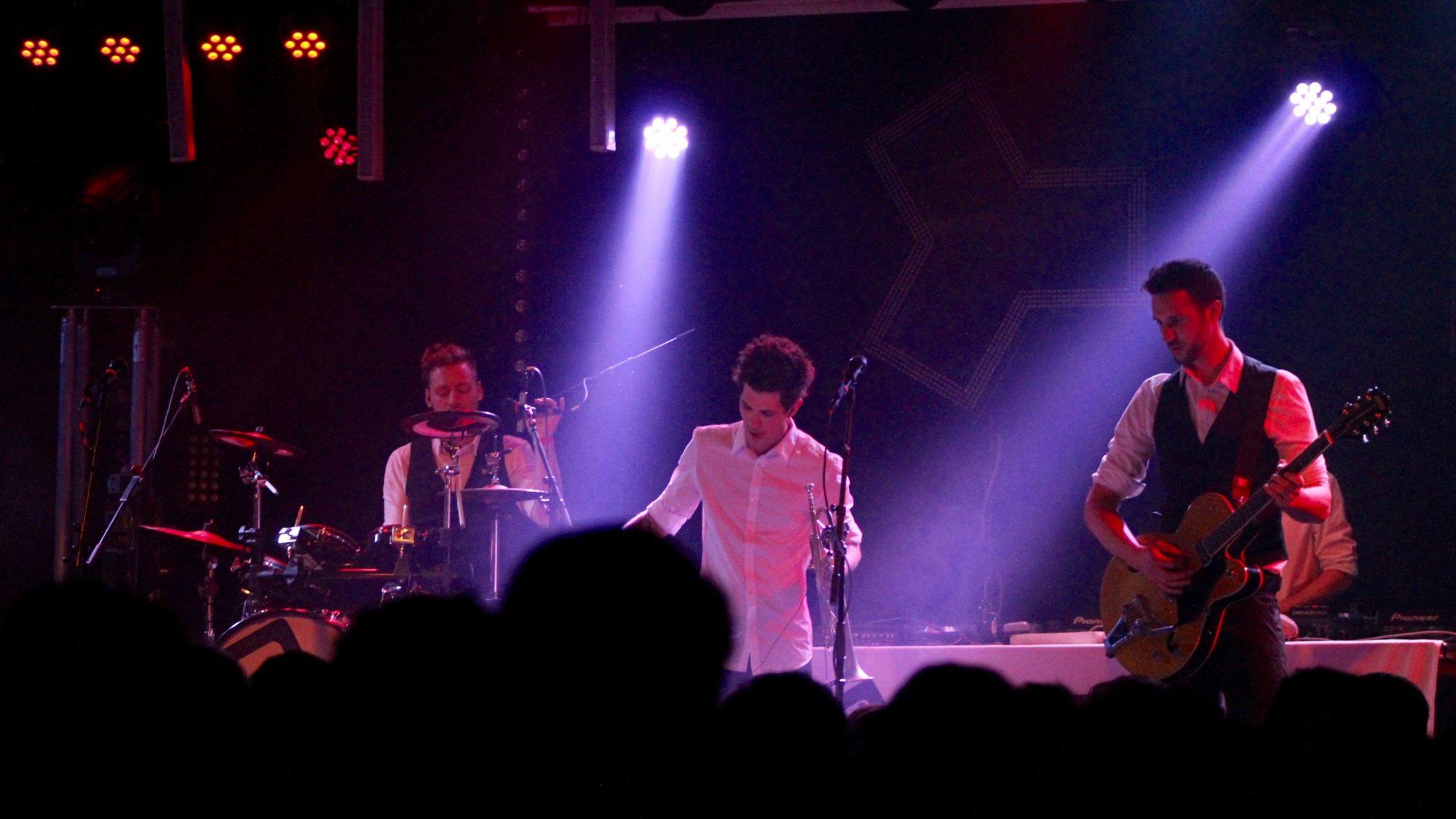 Erwin & Edwin – Moskau-Wien-Paris – music.gangway.at